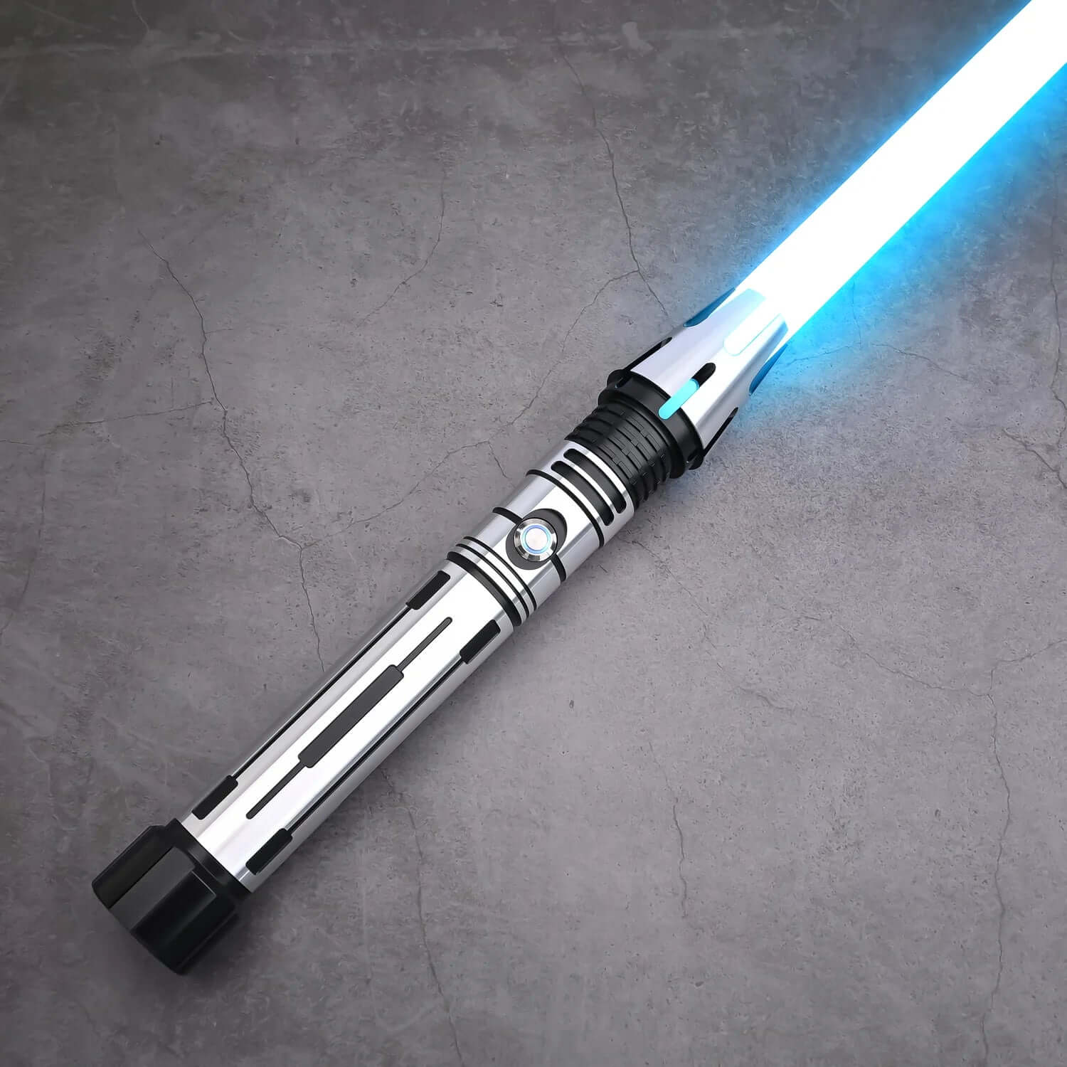 Combat Saber Edgewalker – Sleek Jedi & Samurai Design – Novasaber